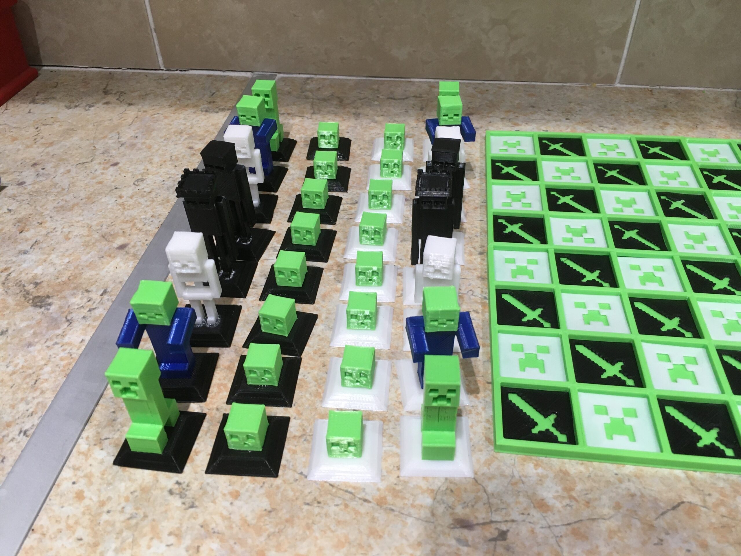 Complete – Minecraft chess set , with board and chest storage box ...